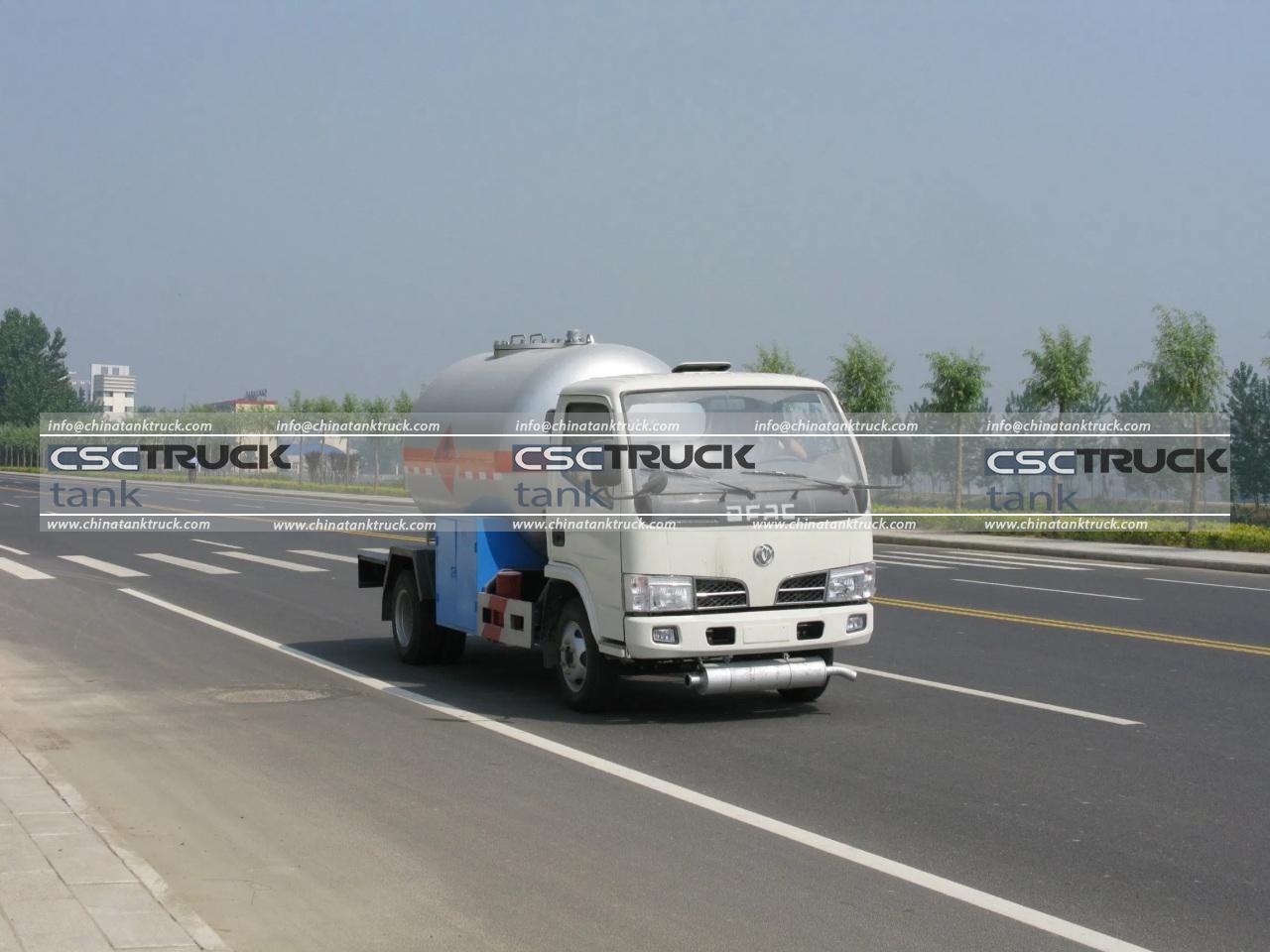 LPG Dispenser Truck – Meaning, Mobile LPG Distribution Uses, and ...