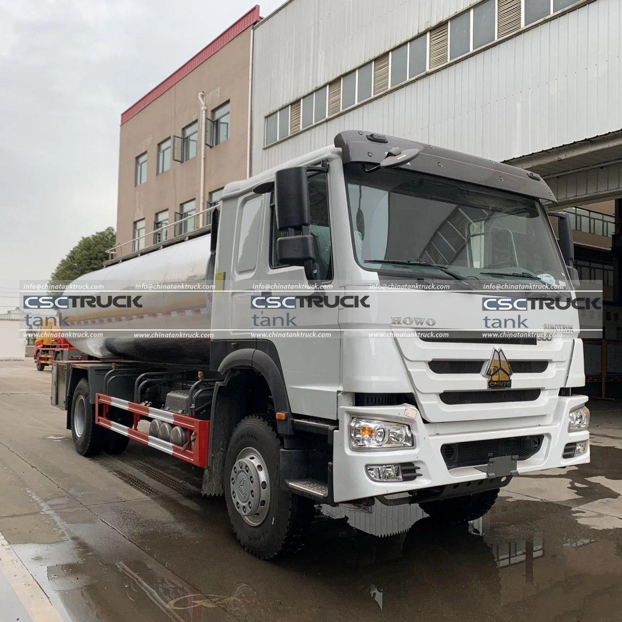 How Big is a Small Chemical Tanker Truck? - China Tank Truck